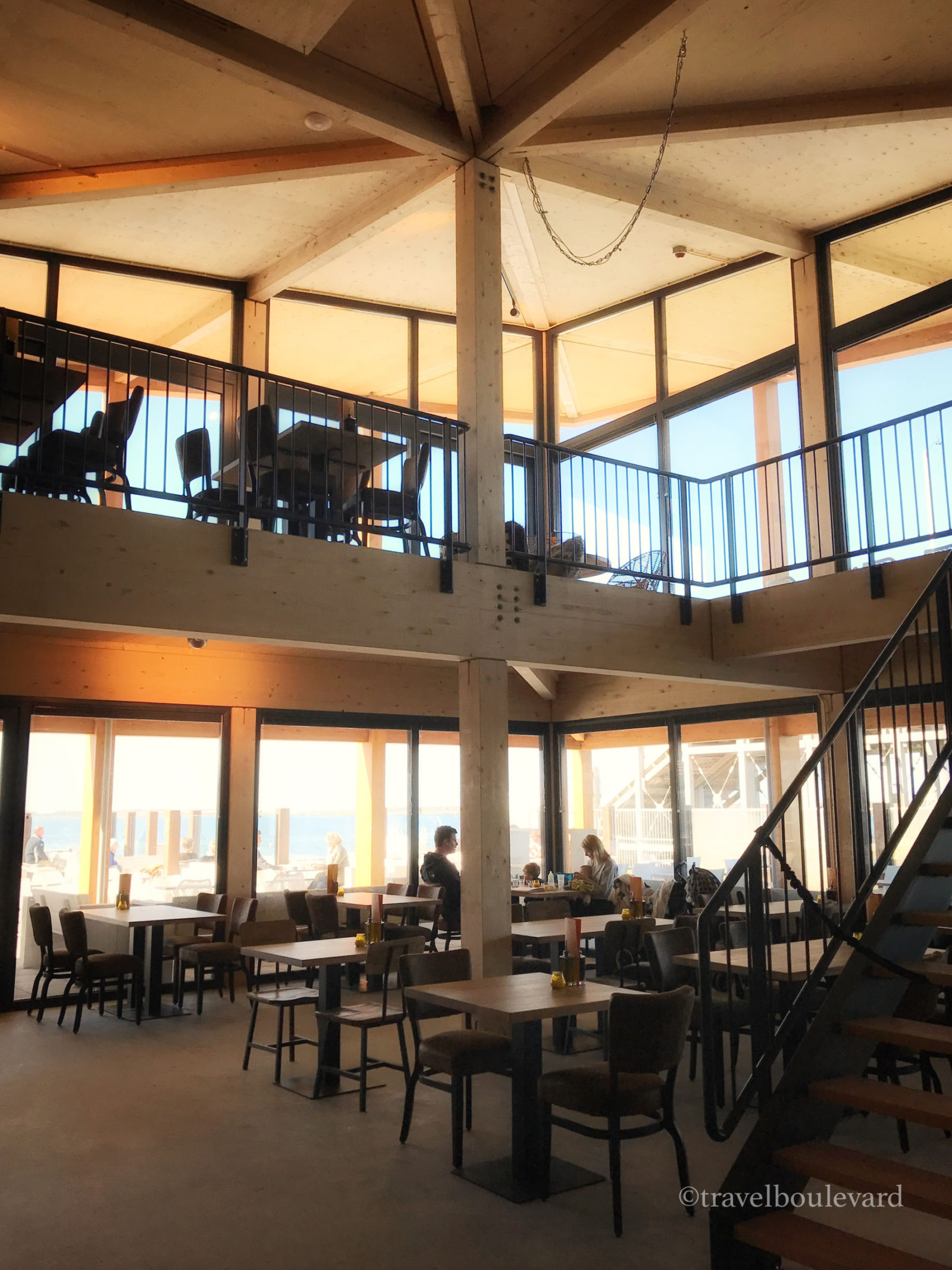 Overnachten in de beachlodges Brouwersdam: ontspannen aan het water ...